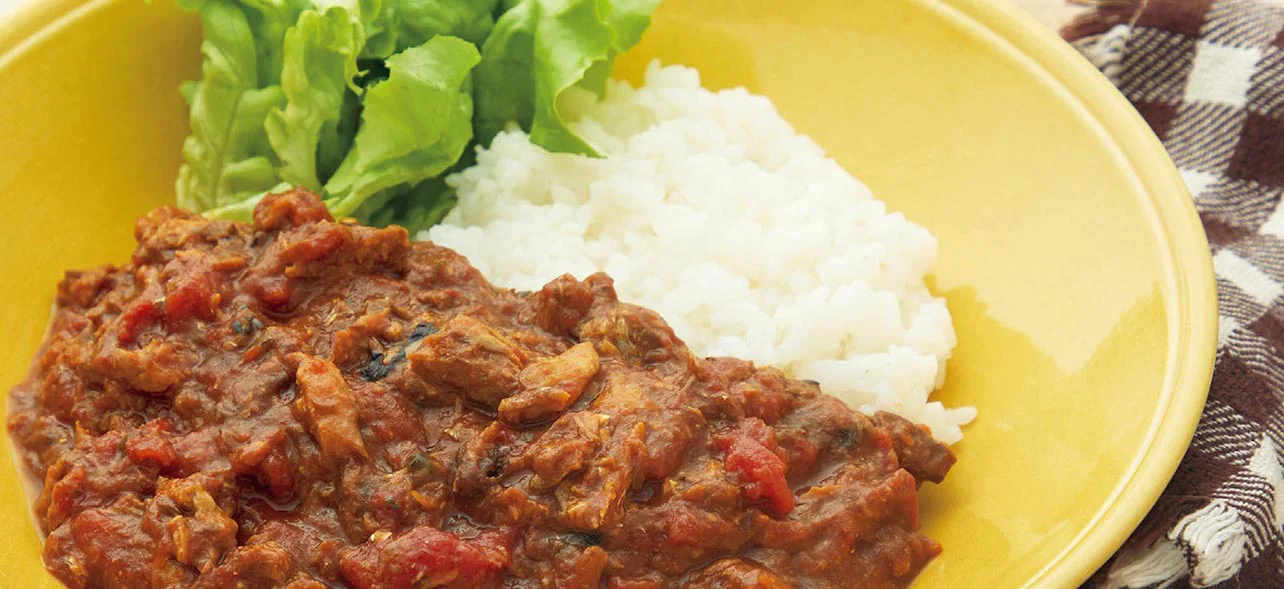 包丁も鍋も不要！保存袋で調味して冷凍するだけ。レンチン加熱の『サバ缶カレー』／冷凍レンチンパック（13） - レタスクラブ