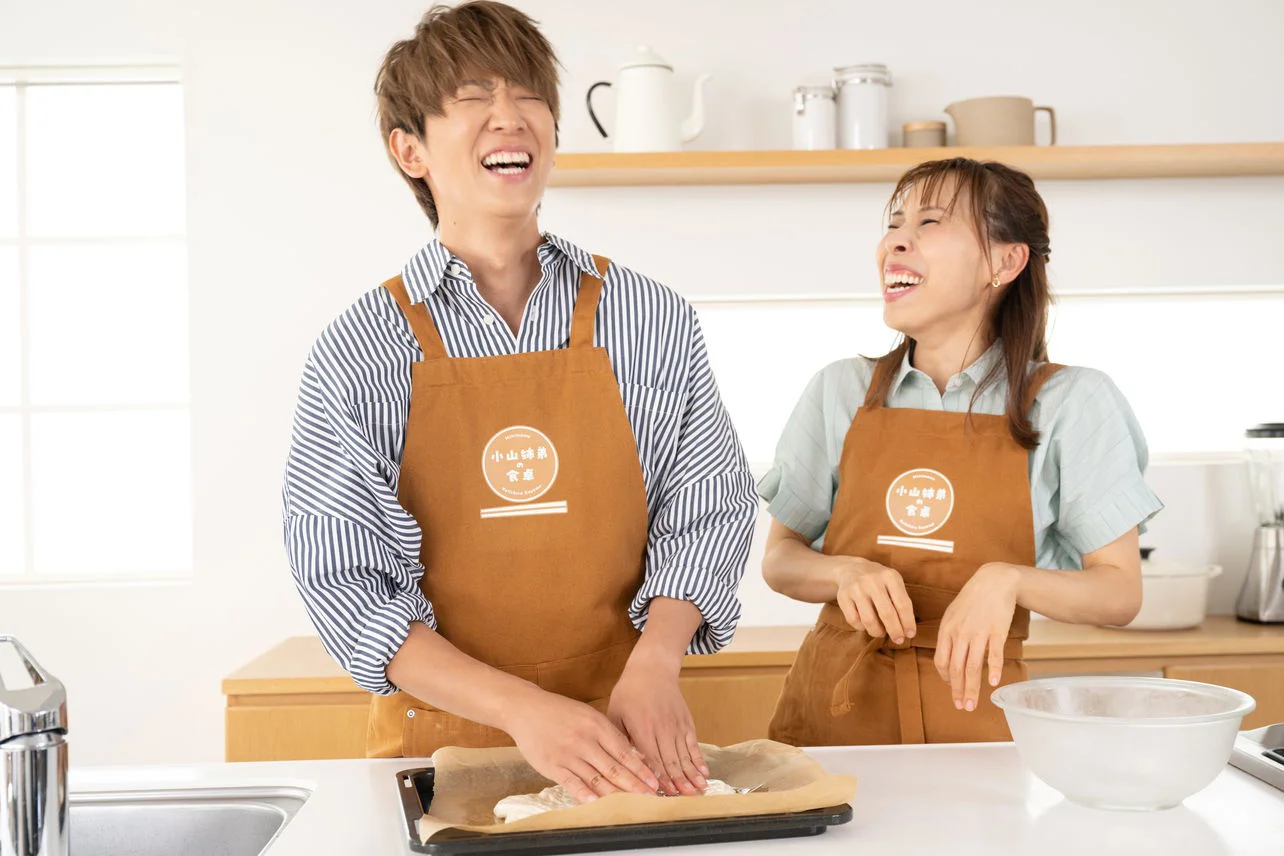 小山姉弟が幼少期にハマったギャグとは⁉ NEWS小山慶一郎さん「俺は練習してない(笑)」【3ページ目】 - レタスクラブ