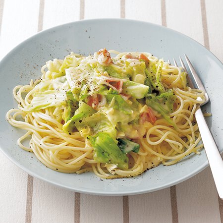 春キャベツとベーコンのコーンクリームパスタ by下条美緒さんの料理レシピ - プロのレシピならレタスクラブ